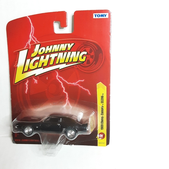 Johnny Lightning | Toys | Johnny Lightning 969 Chevy Camaro Ss396 New ...